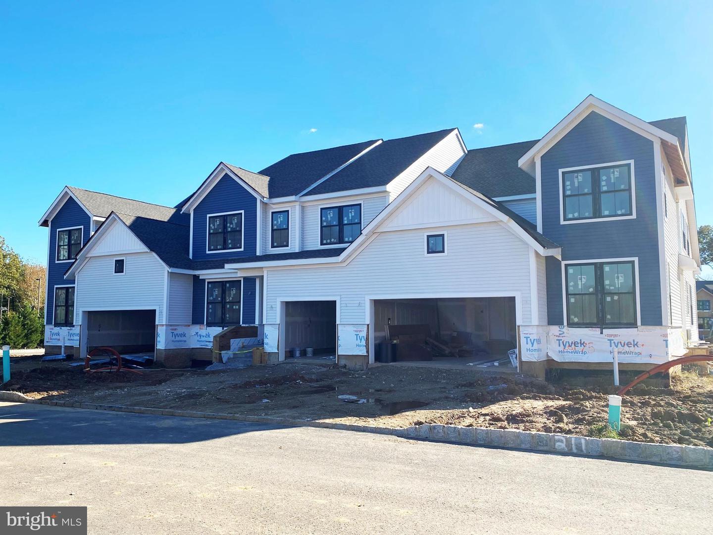 Vintage at Hamilton - Senior Living Options - 55+